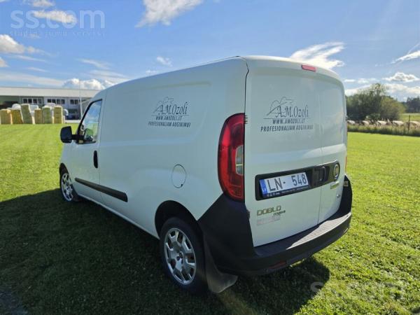 White Fiat Doblo 2015 in Riga, with an engine capacity of 1.60 L and mileage of 210 thousand km for 3500 €, photo 3 on AUTOMOTO.COM.LV