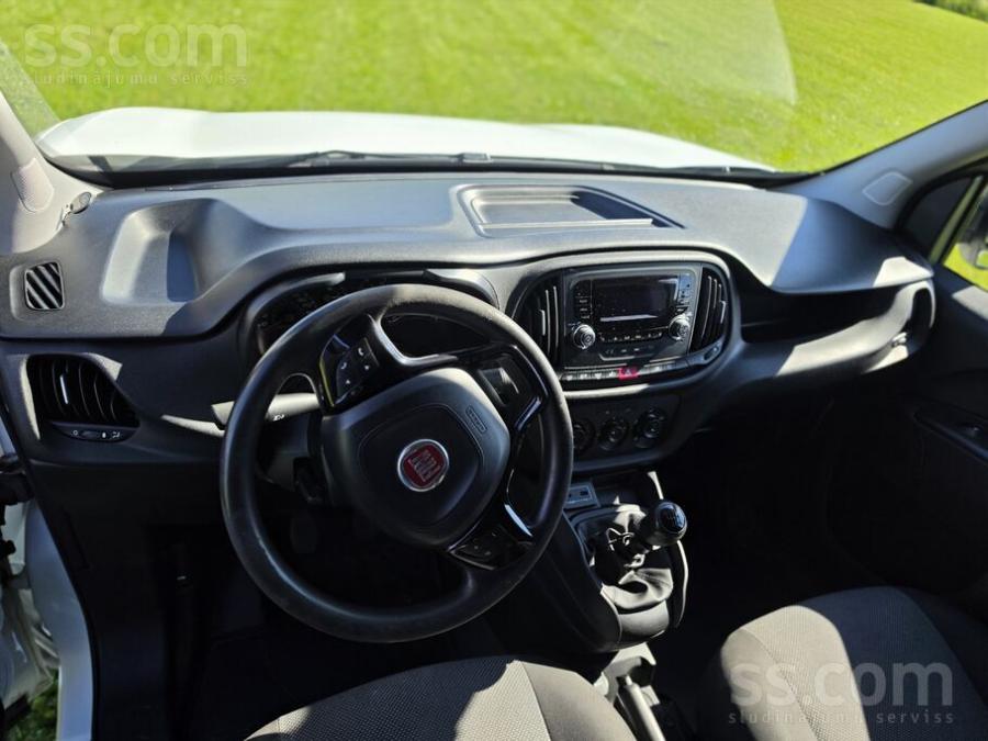 White Fiat Doblo 2015 in Riga, with an engine capacity of 1.60 L and mileage of 210 thousand km for 3500 €, photo 8 on AUTOMOTO.COM.LV