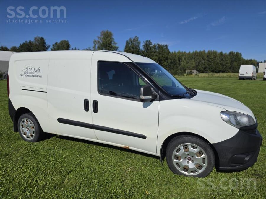 White Fiat Doblo 2015 in Riga, with an engine capacity of 1.60 L and mileage of 210 thousand km for 3500 €, photo 10 on AUTOMOTO.COM.LV