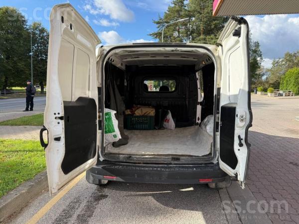 Balts Fiat Doblo 2016 Valmiera, ar dzinēja tilpumu 1.60 L un nobraukumu 282 tūkst. km par 6200 €, foto 4 vietnē AUTOMOTO.COM.LV
