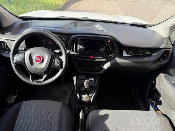 Balts Fiat Doblo 2016 Valmiera, ar dzinēja tilpumu 1.60 L un nobraukumu 282 tūkst. km par 6200 €, foto 8 vietnē AUTOMOTO.COM.LV