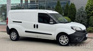 White Fiat Doblo 2021 in Riga, with an engine capacity of 1.60 L and mileage of 232 thousand km for 5200 €, photo 4 on AUTOMOTO.COM.LV