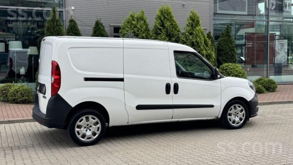 White Fiat Doblo 2021 in Riga, with an engine capacity of 1.60 L and mileage of 232 thousand km for 5200 €, photo 5 on AUTOMOTO.COM.LV