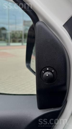 White Fiat Doblo 2021 in Riga, with an engine capacity of 1.60 L and mileage of 232 thousand km for 5200 €, photo 11 on AUTOMOTO.COM.LV