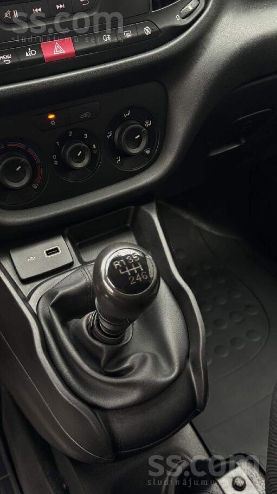 White Fiat Doblo 2021 in Riga, with an engine capacity of 1.60 L and mileage of 232 thousand km for 5200 €, photo 16 on AUTOMOTO.COM.LV