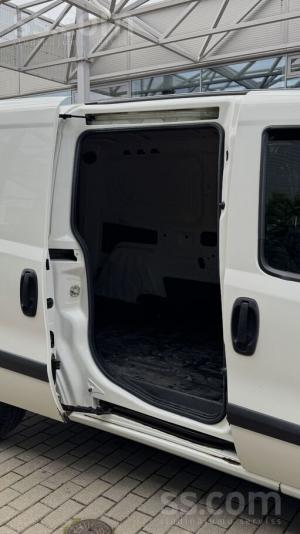 White Fiat Doblo 2021 in Riga, with an engine capacity of 1.60 L and mileage of 232 thousand km for 5200 €, photo 22 on AUTOMOTO.COM.LV