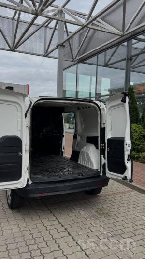 White Fiat Doblo 2021 in Riga, with an engine capacity of 1.60 L and mileage of 232 thousand km for 5200 €, photo 23 on AUTOMOTO.COM.LV