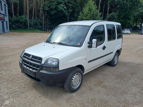 White Fiat Doblo 2003 in Kelme, with an engine capacity of 1.24 L and mileage of 185 thousand km for 1950 €, photo 1 on AUTOMOTO.COM.LV