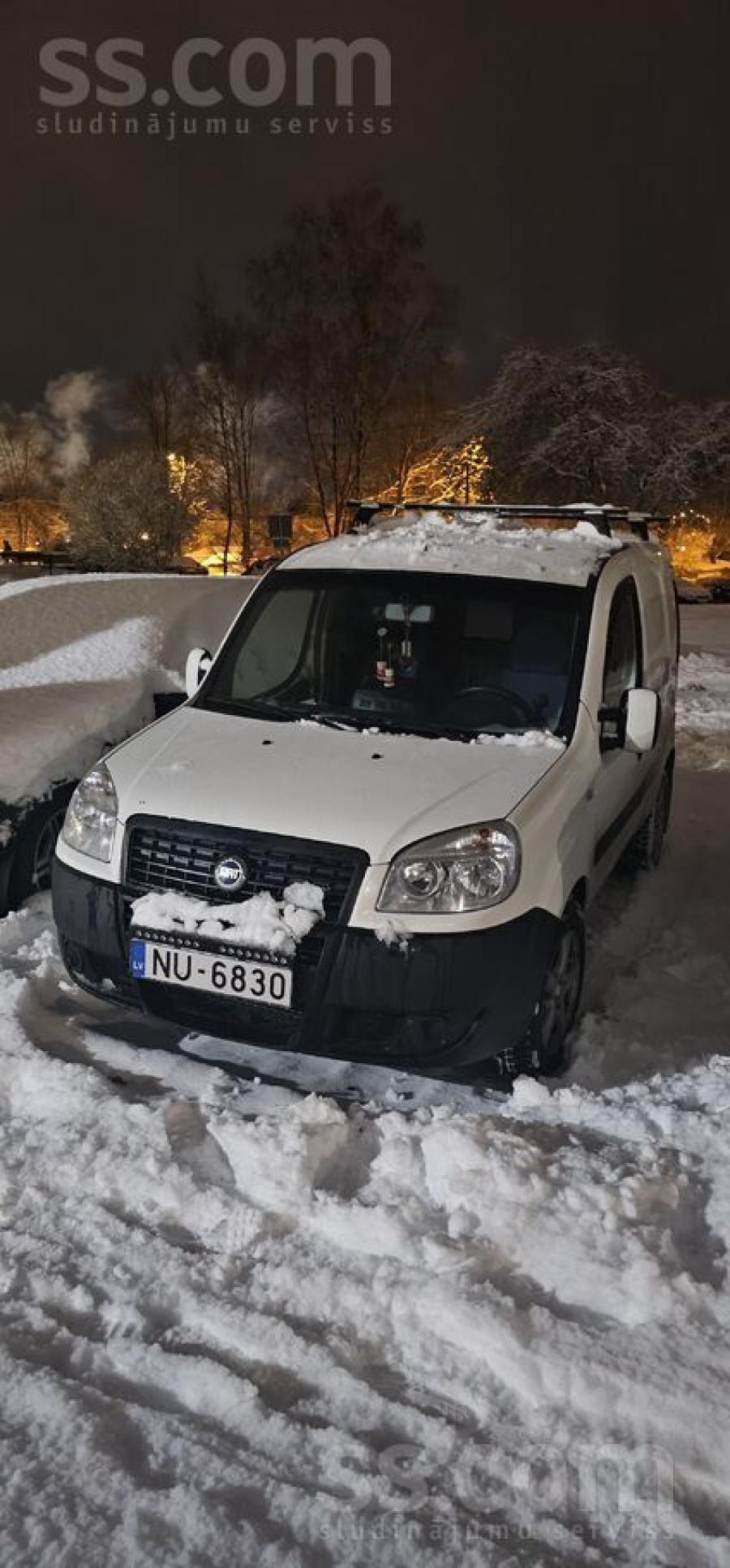White Fiat Doblo 2008 in Rezekne, with an engine capacity of 1.30 L and mileage of 158 thousand km for 2500 €, photo 1 on AUTOMOTO.COM.LV