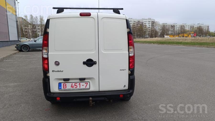White Fiat Doblo 2009 in Riga, with an engine capacity of 1.90 L and mileage of 186 thousand km for 3550 €, photo 6 on AUTOMOTO.COM.LV