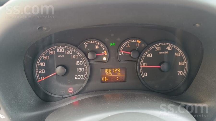 White Fiat Doblo 2009 in Riga, with an engine capacity of 1.90 L and mileage of 186 thousand km for 3550 €, photo 9 on AUTOMOTO.COM.LV