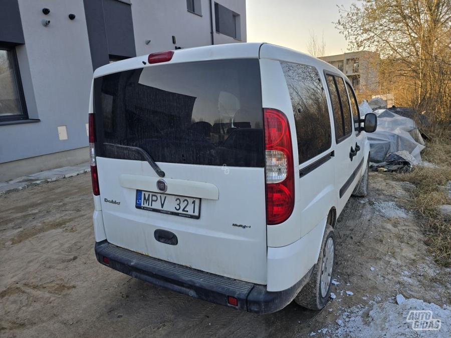 Balts Fiat Doblo 2009 Viļņa, ar dzinēja tilpumu 1.90 L un nobraukumu 2750 tūkst. km par 3900 €, foto 5 vietnē AUTOMOTO.COM.LV