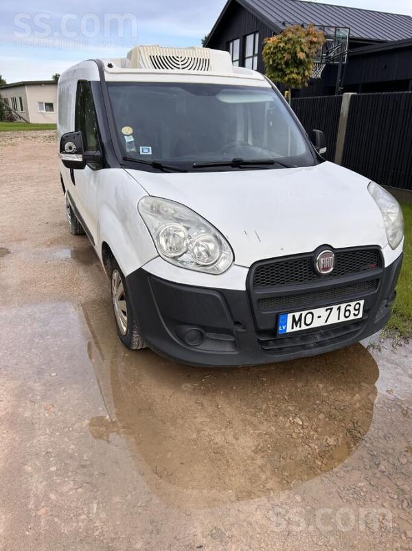 Balts Fiat Doblo 2011 Rīga, ar dzinēja tilpumu 1.30 L un nobraukumu 185 tūkst. km par 1600 €, foto 2 vietnē AUTOMOTO.COM.LV