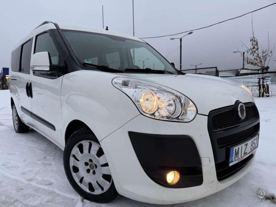 White Fiat Doblo 2013 in Kaunas, with an engine capacity of 1.60 L and mileage of 342 thousand km for 3350 €, photo 9 on AUTOMOTO.COM.LV