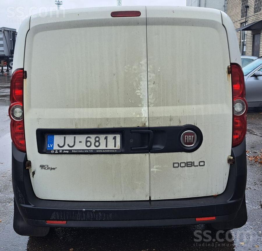 White Fiat Doblo 2013 in Riga, with an engine capacity of 1.30 L and mileage of 295 thousand km for 3000 €, photo 7 on AUTOMOTO.COM.LV