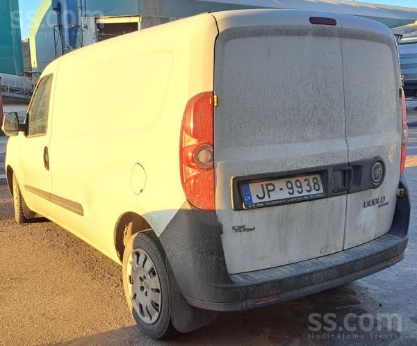 White Fiat Doblo 2014 in Riga, with an engine capacity of 1.60 L and mileage of 257 thousand km for 3500 €, photo 4 on AUTOMOTO.COM.LV
