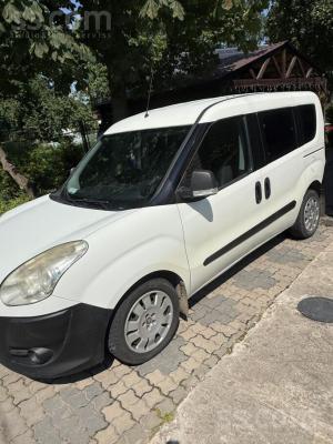 Balts Fiat Doblo 2014 Rīga, ar dzinēja tilpumu 1.30 L un nobraukumu 268 tūkst. km par 3600 €, foto 3 vietnē AUTOMOTO.COM.LV