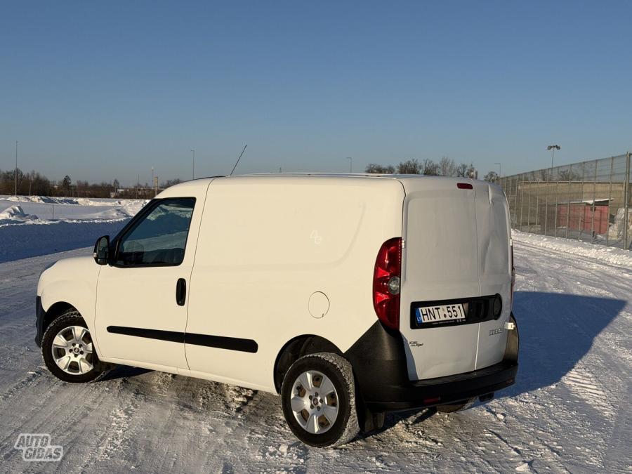 White Fiat Doblo 2015 in Panevezys, with an engine capacity of 1.60 L and mileage of 176 thousand km for 2650 €, photo 8 on AUTOMOTO.COM.LV