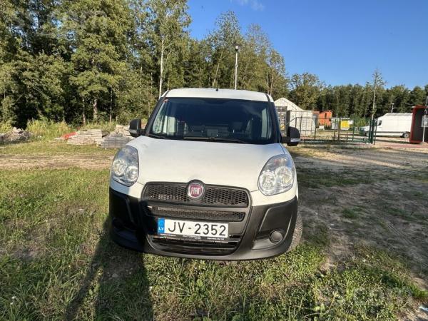 Balts Fiat Doblo 2015 Rīga, ar dzinēja tilpumu 1.30 L un nobraukumu 122 tūkst. km par 5000 €, foto 10 vietnē AUTOMOTO.COM.LV