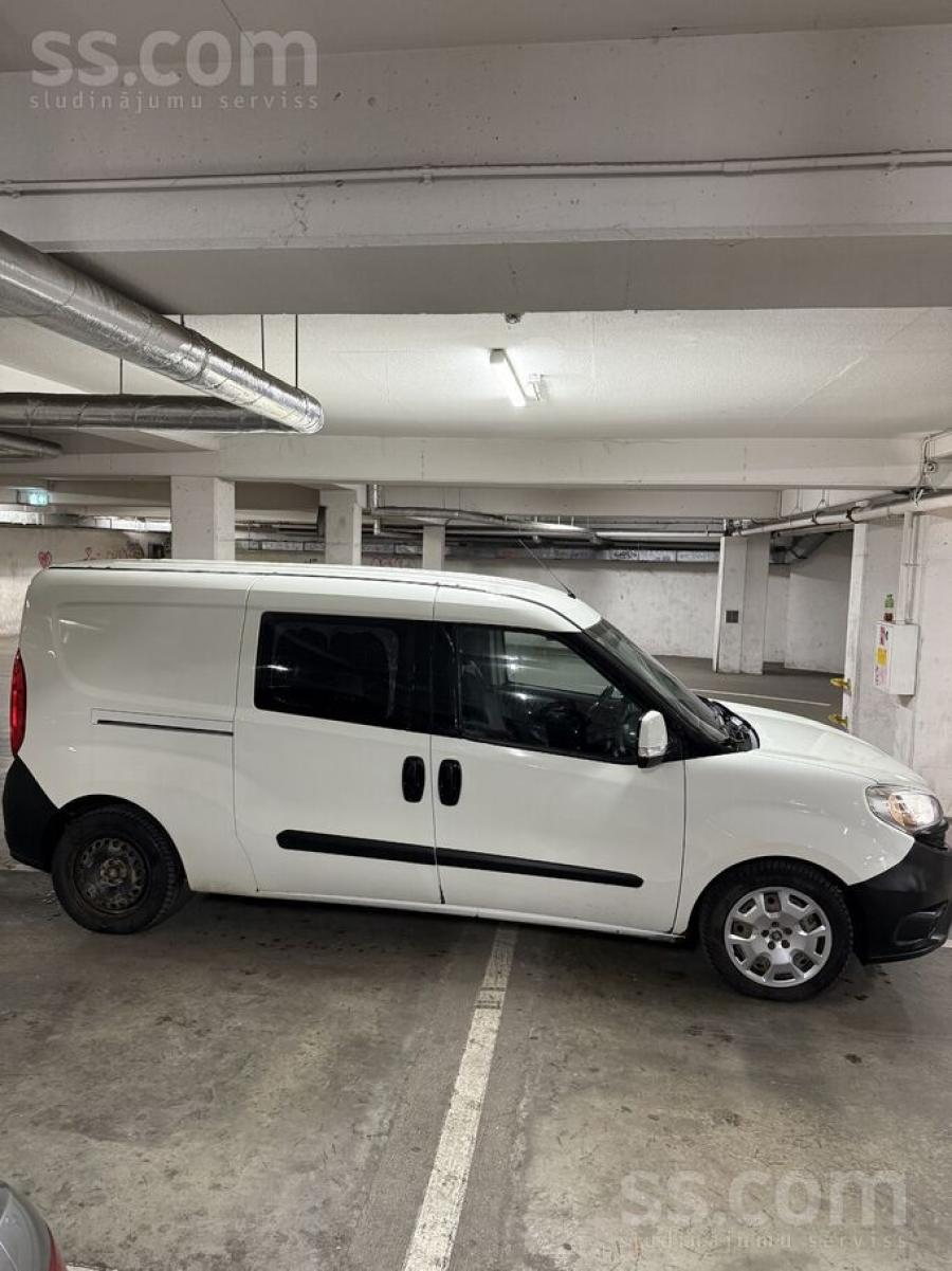 White Fiat Doblo 2016 in Liepaja, with an engine capacity of 1.60 L and mileage of 230 thousand km for 5200 €, photo 3 on AUTOMOTO.COM.LV