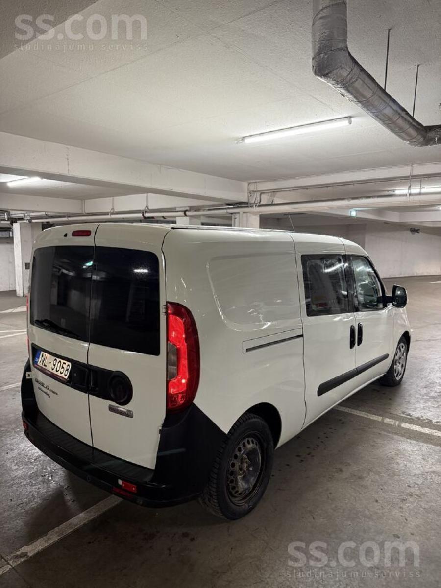 White Fiat Doblo 2016 in Liepaja, with an engine capacity of 1.60 L and mileage of 230 thousand km for 5200 €, photo 4 on AUTOMOTO.COM.LV