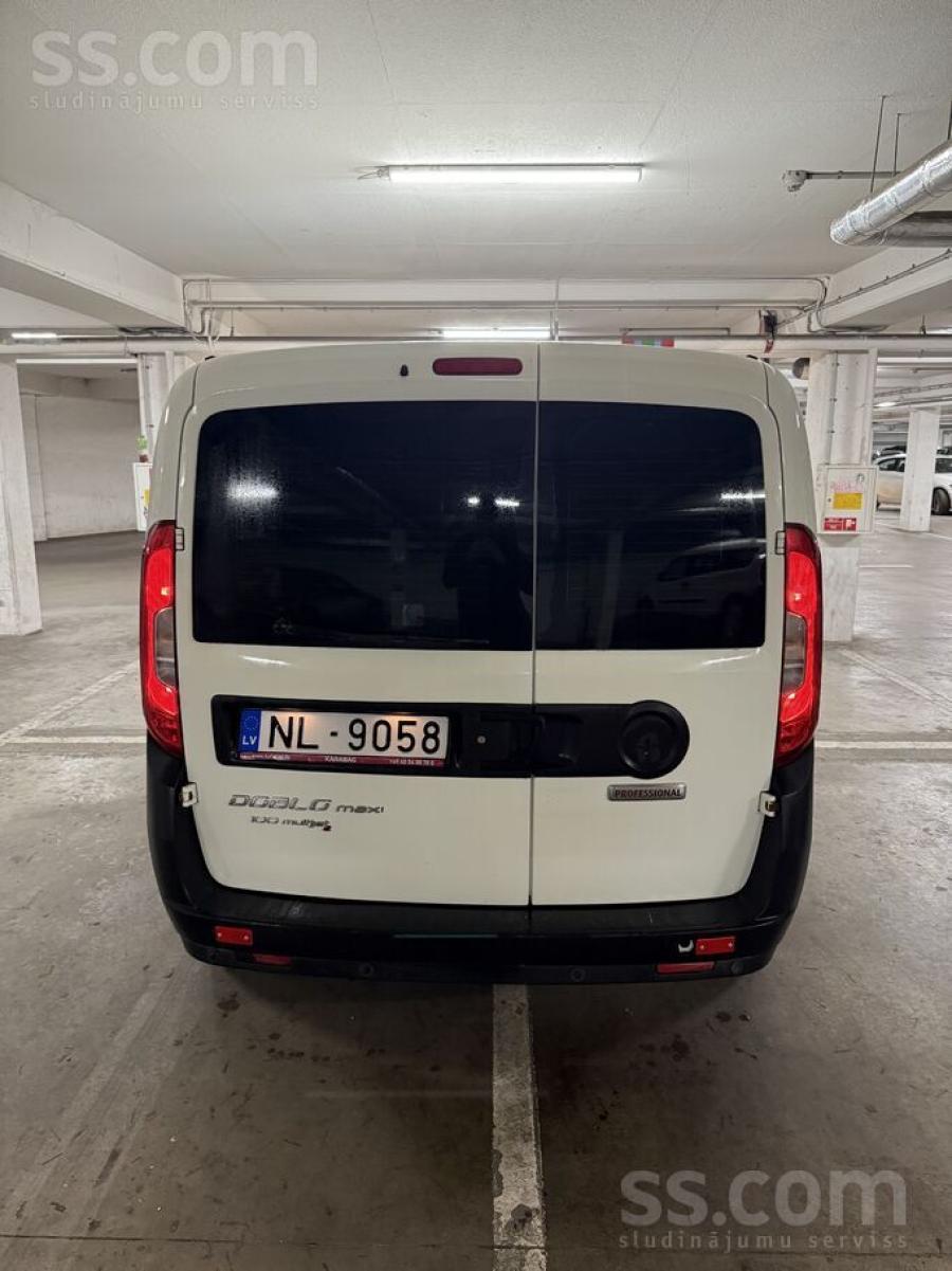 White Fiat Doblo 2016 in Liepaja, with an engine capacity of 1.60 L and mileage of 230 thousand km for 5200 €, photo 5 on AUTOMOTO.COM.LV
