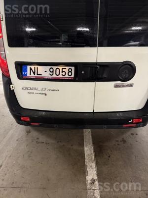 White Fiat Doblo 2016 in Liepaja, with an engine capacity of 1.60 L and mileage of 230 thousand km for 5200 €, photo 6 on AUTOMOTO.COM.LV