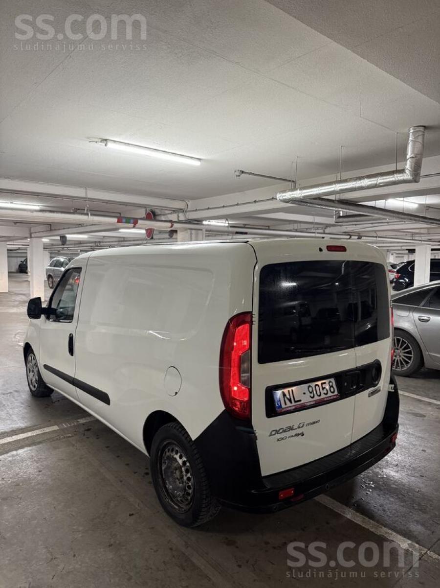 White Fiat Doblo 2016 in Liepaja, with an engine capacity of 1.60 L and mileage of 230 thousand km for 5200 €, photo 7 on AUTOMOTO.COM.LV
