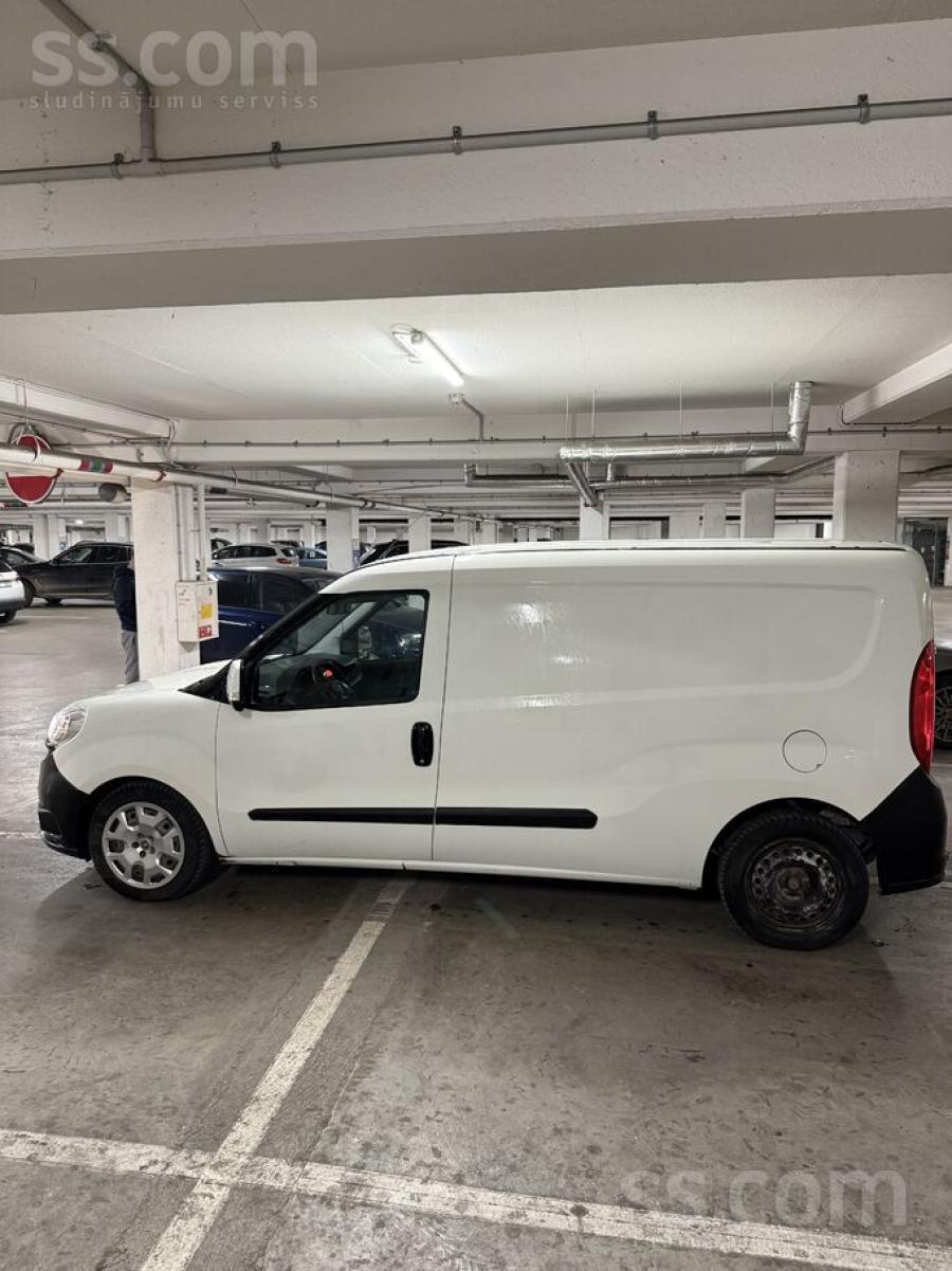 White Fiat Doblo 2016 in Liepaja, with an engine capacity of 1.60 L and mileage of 230 thousand km for 5200 €, photo 8 on AUTOMOTO.COM.LV