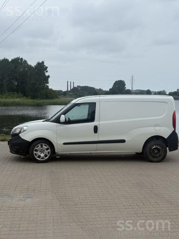 Balts Fiat Doblo 2016 Liepāja, ar dzinēja tilpumu 1.60 L un nobraukumu 234 tūkst. km par 5500 €, foto 3 vietnē AUTOMOTO.COM.LV