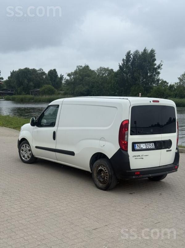 Balts Fiat Doblo 2016 Liepāja, ar dzinēja tilpumu 1.60 L un nobraukumu 234 tūkst. km par 5500 €, foto 4 vietnē AUTOMOTO.COM.LV