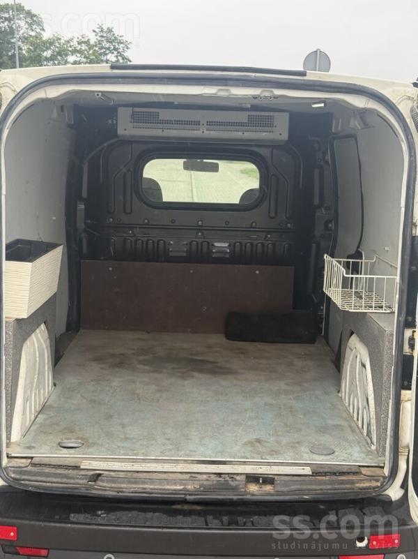 Balts Fiat Doblo 2016 Liepāja, ar dzinēja tilpumu 1.60 L un nobraukumu 234 tūkst. km par 5500 €, foto 9 vietnē AUTOMOTO.COM.LV