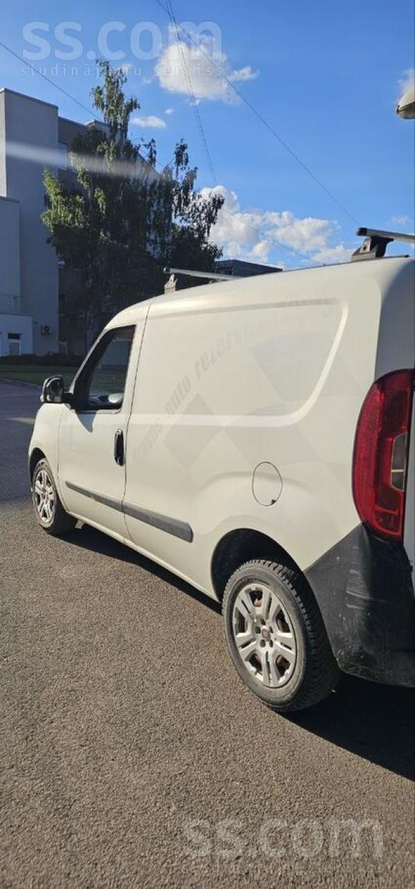 Balts Fiat Doblo 2018 Rīga, ar dzinēja tilpumu 1.30 L un nobraukumu 248 tūkst. km par 6100 €, foto 4 vietnē AUTOMOTO.COM.LV