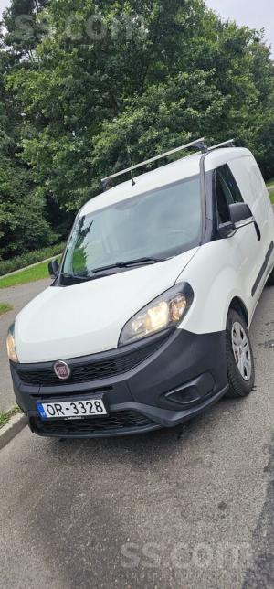 Balts Fiat Doblo 2018 Rīga, ar dzinēja tilpumu 1.30 L un nobraukumu 242 tūkst. km par 5720 €, foto  vietnē AUTOMOTO.COM.LV