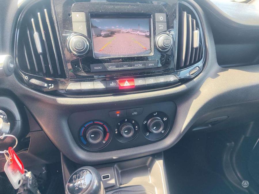 Balts Fiat Doblo 2020 Tauragė, ar dzinēja tilpumu 1.60 L un nobraukumu 176 tūkst. km par 5900 €, foto 18 vietnē AUTOMOTO.COM.LV