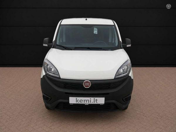 White Fiat Doblo 2021 in Vilnius, with an engine capacity of 1.60 L and mileage of 143 thousand km for 6990 €, photo 3 on AUTOMOTO.COM.LV