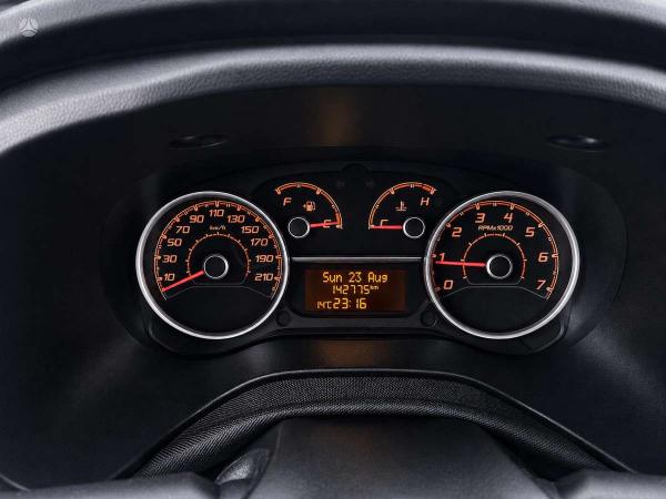 White Fiat Doblo 2021 in Vilnius, with an engine capacity of 1.60 L and mileage of 143 thousand km for 6990 €, photo 6 on AUTOMOTO.COM.LV