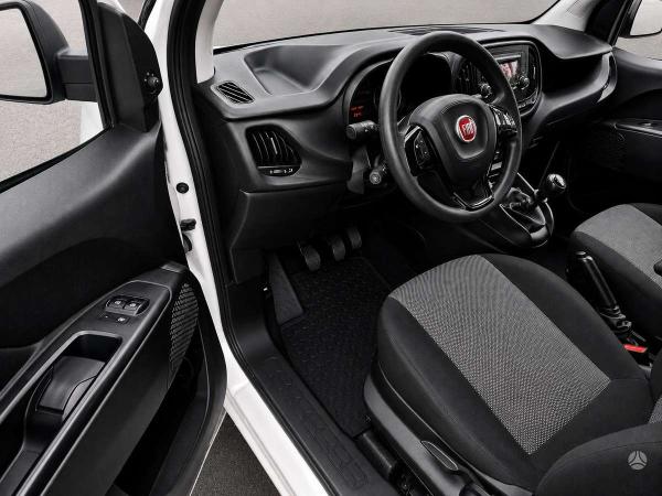 White Fiat Doblo 2021 in Vilnius, with an engine capacity of 1.60 L and mileage of 143 thousand km for 6990 €, photo 7 on AUTOMOTO.COM.LV