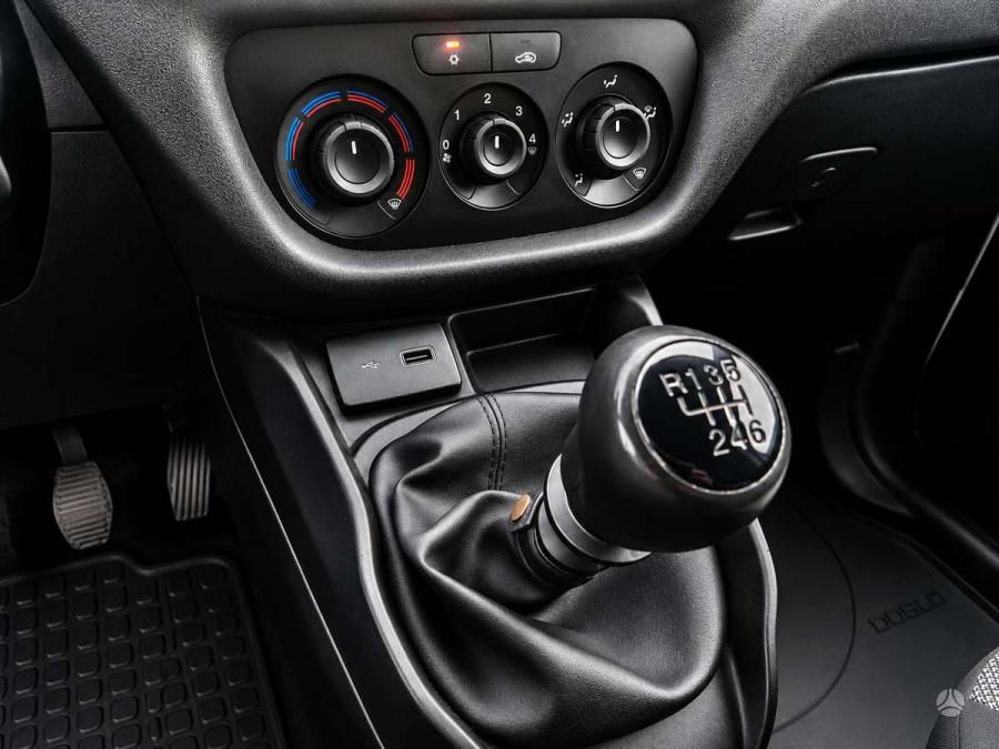 Balts Fiat Doblo 2021 Viļņa, ar dzinēja tilpumu 1.60 L un nobraukumu 143 tūkst. km par 6990 €, foto 12 vietnē AUTOMOTO.COM.LV
