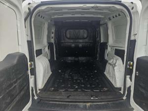 Balts Fiat Doblo 2021 Viļņa, ar dzinēja tilpumu 1.60 L un nobraukumu 143 tūkst. km par 6990 €, foto 15 vietnē AUTOMOTO.COM.LV