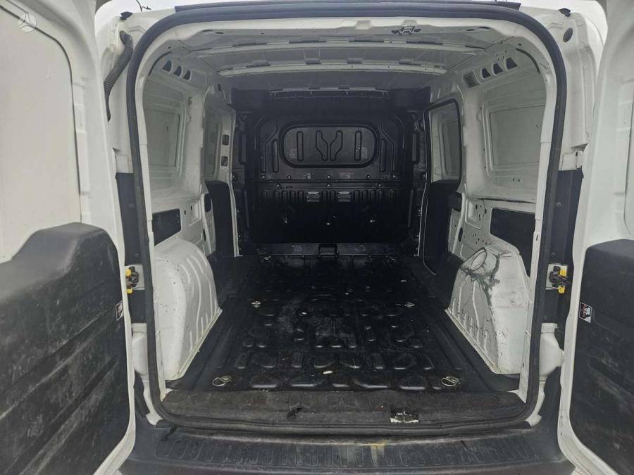 Balts Fiat Doblo 2021 Viļņa, ar dzinēja tilpumu 1.60 L un nobraukumu 143 tūkst. km par 6990 €, foto 15 vietnē AUTOMOTO.COM.LV