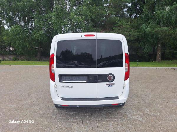 White Fiat Doblo 2022 in Kaunas, with an engine capacity of 1.60 L and mileage of 92 thousand km for 11300 €, photo 9 on AUTOMOTO.COM.LV