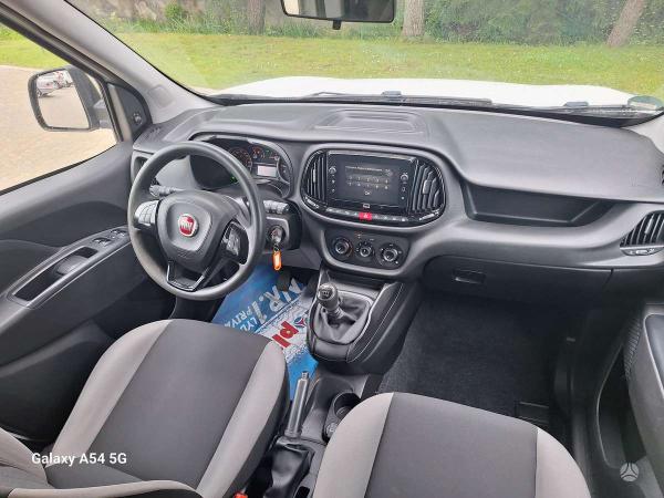 White Fiat Doblo 2022 in Kaunas, with an engine capacity of 1.60 L and mileage of 92 thousand km for 11300 €, photo 10 on AUTOMOTO.COM.LV