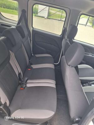 Balts Fiat Doblo 2022 Kauņa, ar dzinēja tilpumu 1.60 L un nobraukumu 92 tūkst. km par 11300 €, foto 13 vietnē AUTOMOTO.COM.LV