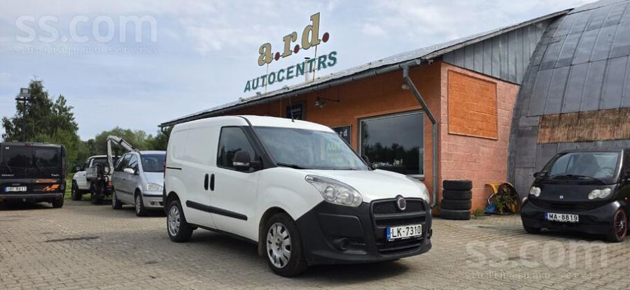 White Fiat Doblo 2011 in Valmiera, with an engine capacity of 1.60 L and mileage of 285 thousand km for 2250 €, photo 1 on AUTOMOTO.COM.LV
