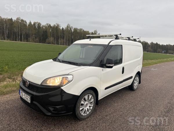 White Fiat Doblo 2015 in Valmiera, with an engine capacity of 1.30 L and mileage of 248 thousand km for 4850 €, photo 6 on AUTOMOTO.COM.LV