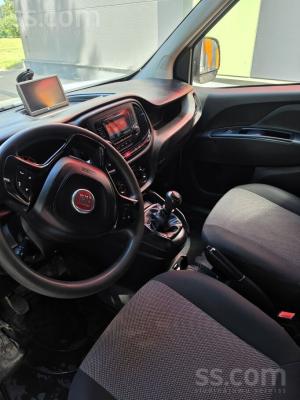 Balts Fiat Doblo 2018 Bauska, ar dzinēja tilpumu 1.60 L un nobraukumu 321 tūkst. km par 12000 €, foto 9 vietnē AUTOMOTO.COM.LV