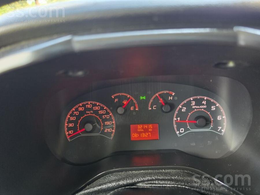 Balts Fiat Doblo 2018 Bauska, ar dzinēja tilpumu 1.60 L un nobraukumu 321 tūkst. km par 12000 €, foto 11 vietnē AUTOMOTO.COM.LV