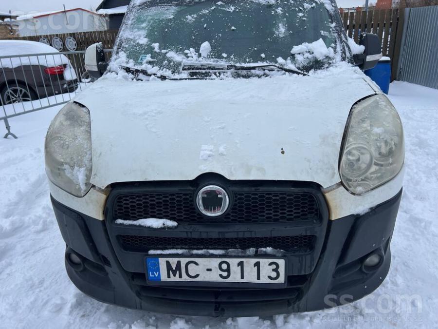 White Fiat Doblo 2010 in Jelgava, with an engine capacity of 1.60 L and mileage of 507 thousand km for 1000 €, photo 2 on AUTOMOTO.COM.LV