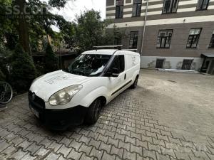 Белый Фиат Добло 2010 в Рига, объемом двигателя 1.60 л и пробегом 345 тыс. км за 2100 €, фото  на AUTOMOTO.COM.LV